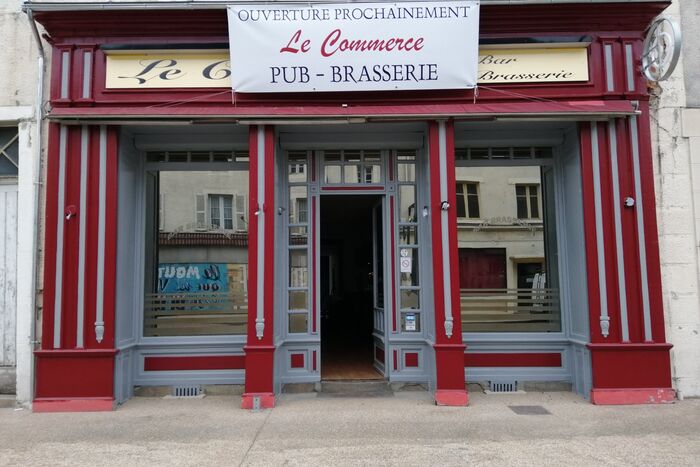 Le COMMERCE - Bar BELLAC | French cuisine near me