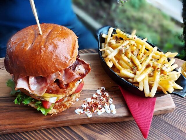 Debelko Fast Food Restaurant - Marija Bistrica | Diner near me | Book now