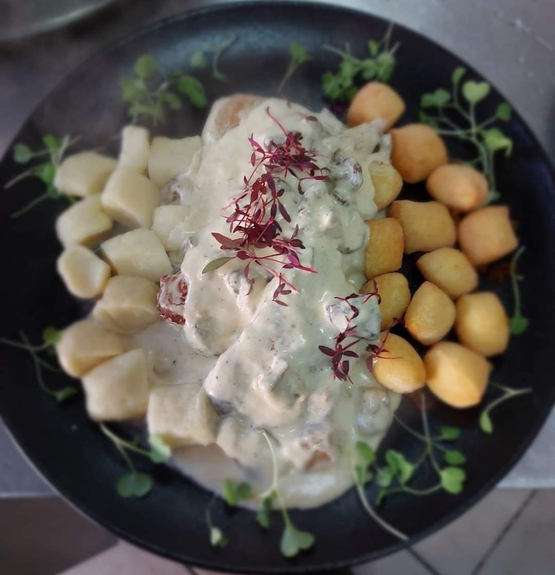 Restoran Bijeli Bagrem - Orahovica | Restaurant near me | Book now