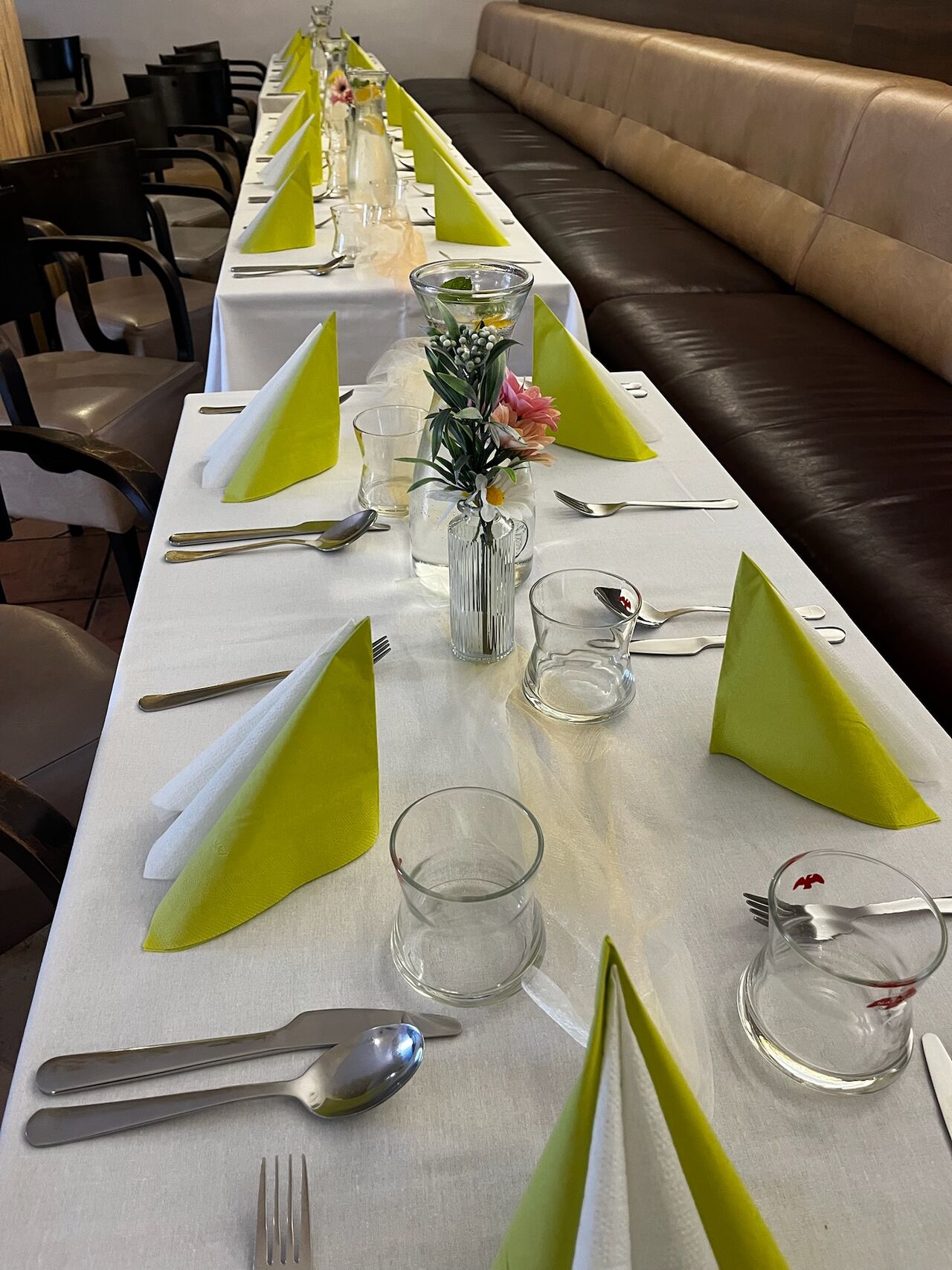 Black Bear burger & grill - Prachatice | Mezinárodní kuchyně blízko mě | Zamluvit nyní