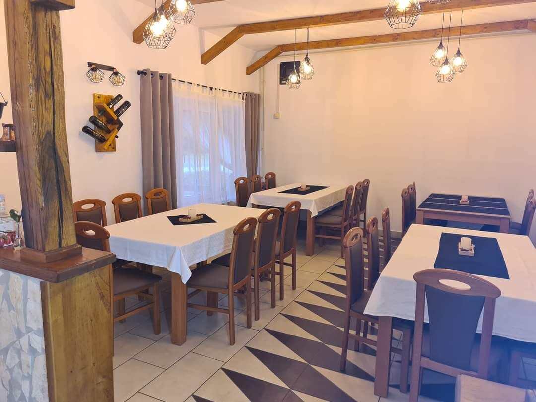 Restoran Bijeli Bagrem - Orahovica | Restaurant near me | Book now