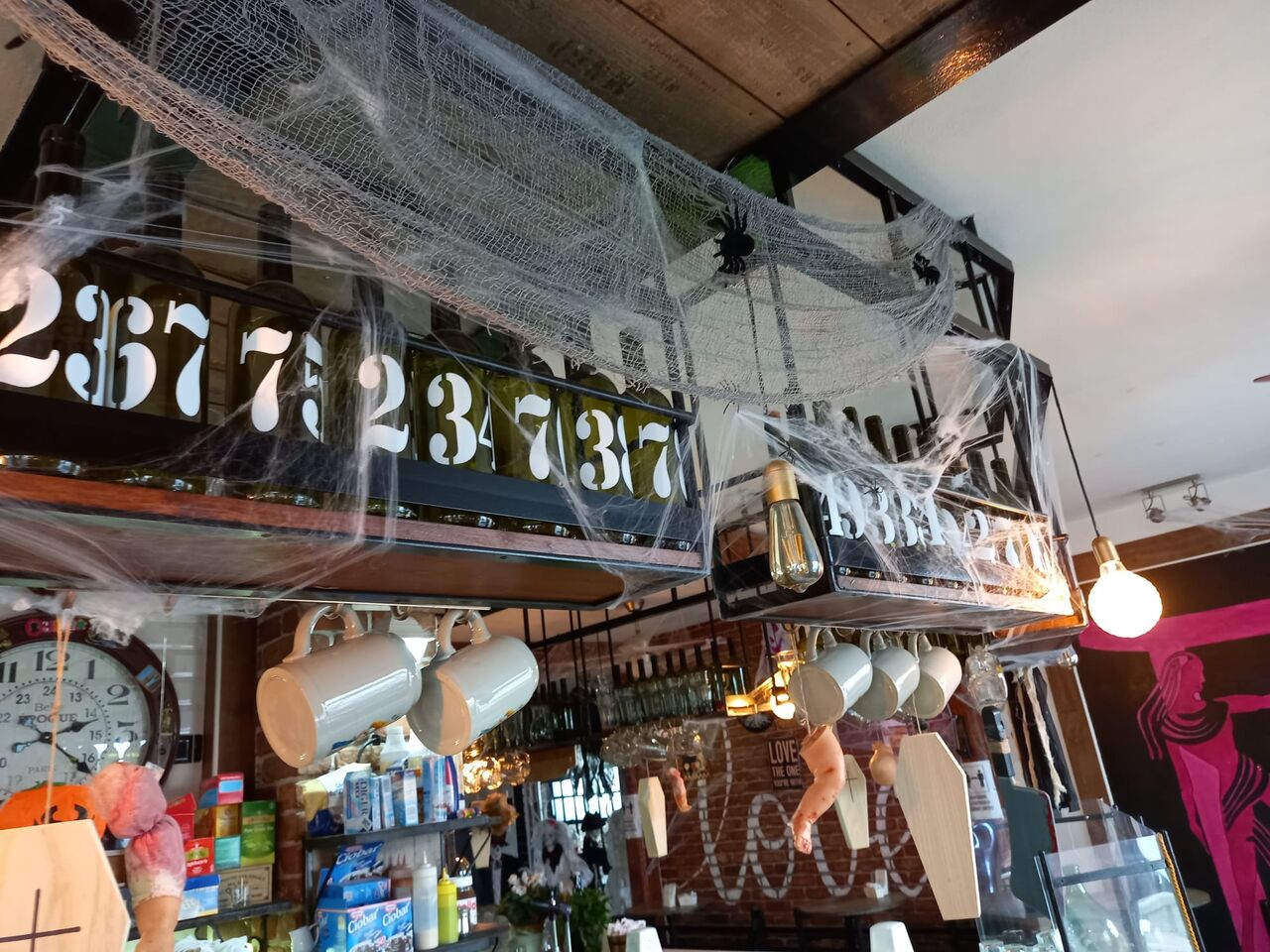 Gemini Bar - Tissi | Bar near me | Book now