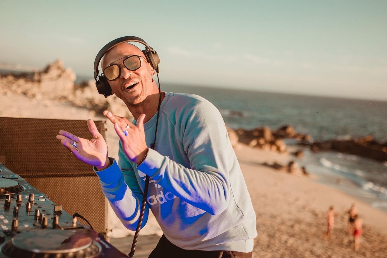 Romando Beach Club - Bar Vila do Conde | Mediterrânea & Portuguesa ...