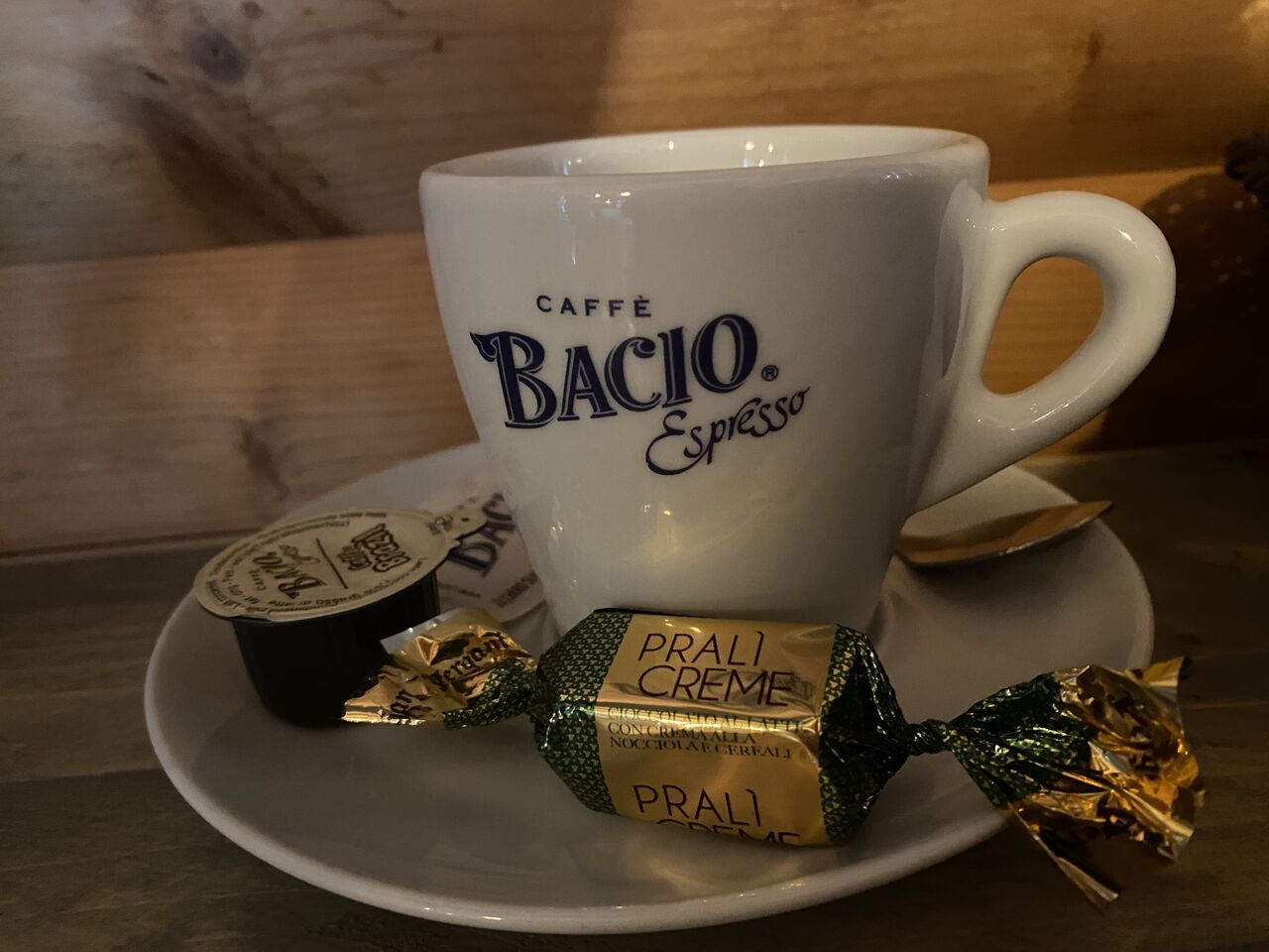 't Sjpaorhutje - Nieuwstadt | Nederlands keuken bij mij in de buurt | Boek nu