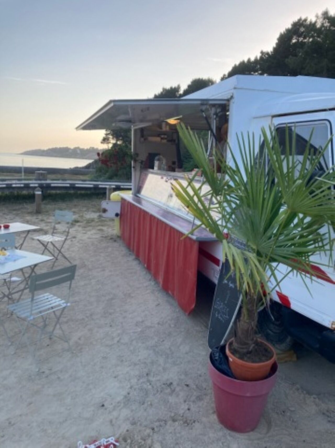 La baraka frites - Lanvenegen | Foodtruck near me