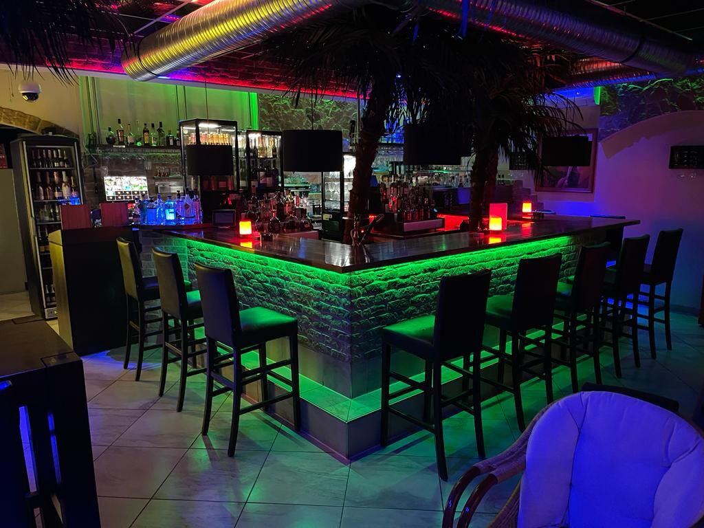 Clippers-Bar-Lounge & Cafe-Restaurant-Clippers - Schwetzingen | Bar in ...