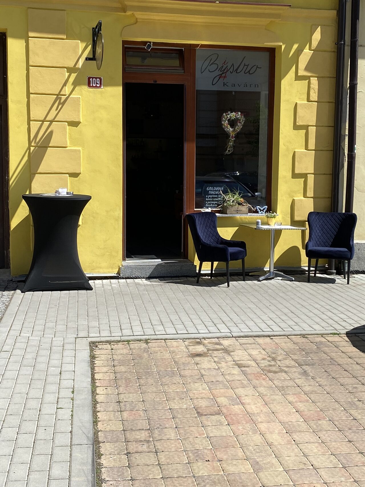 Bystro kavárna - Dobřany | American cuisine near me | Book now