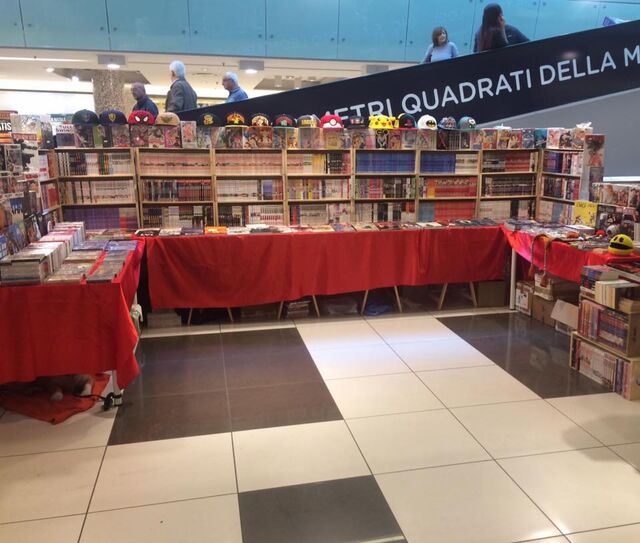 CRASHCOMICS - Roma | Kiosk near me