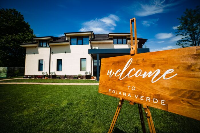 Complex Poiana Verde - Poiana Campina | Romanian cuisine near me | Book now