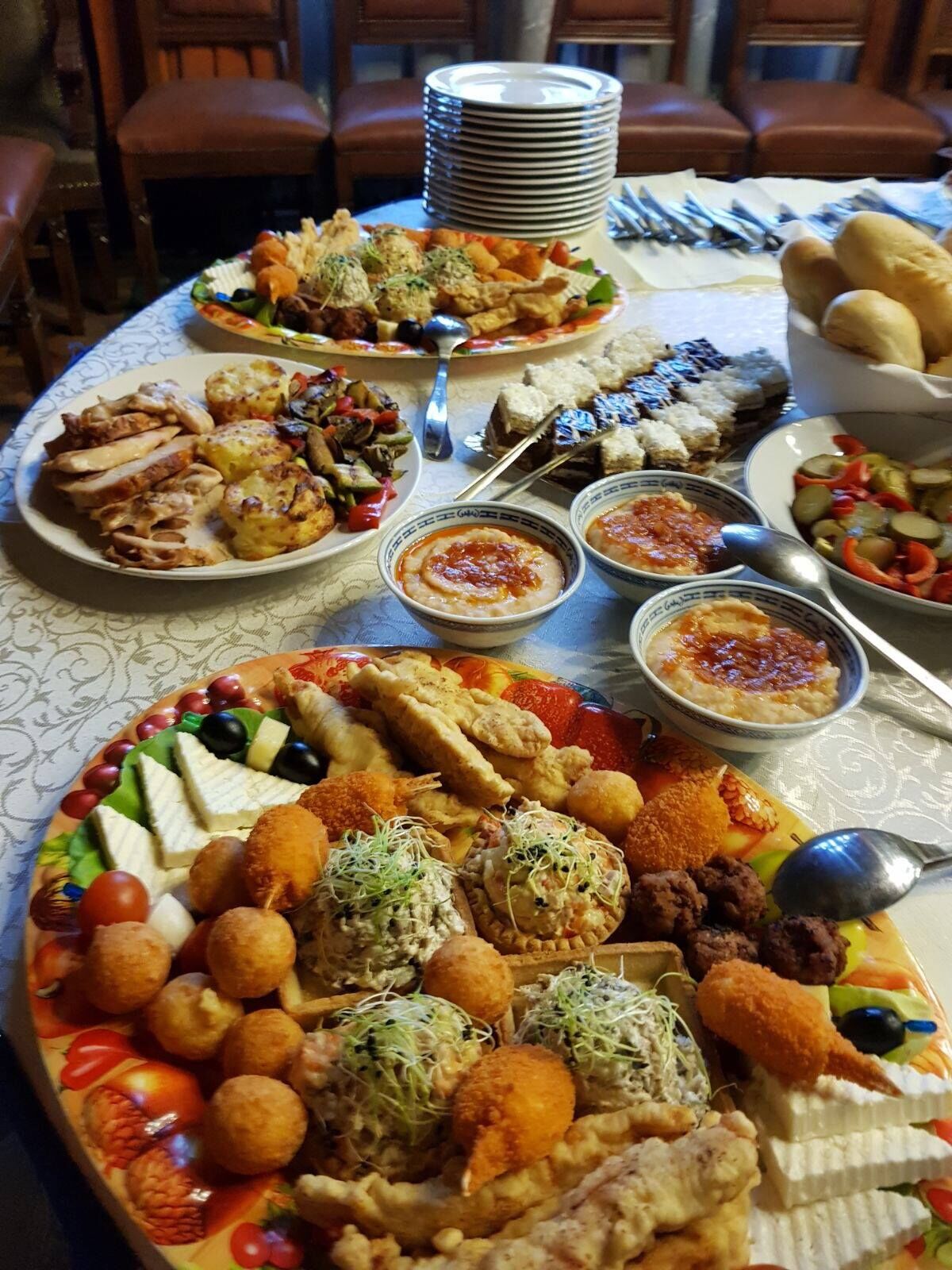 RESTAURANT FLORA - FILIASI | Romanian cuisine near me