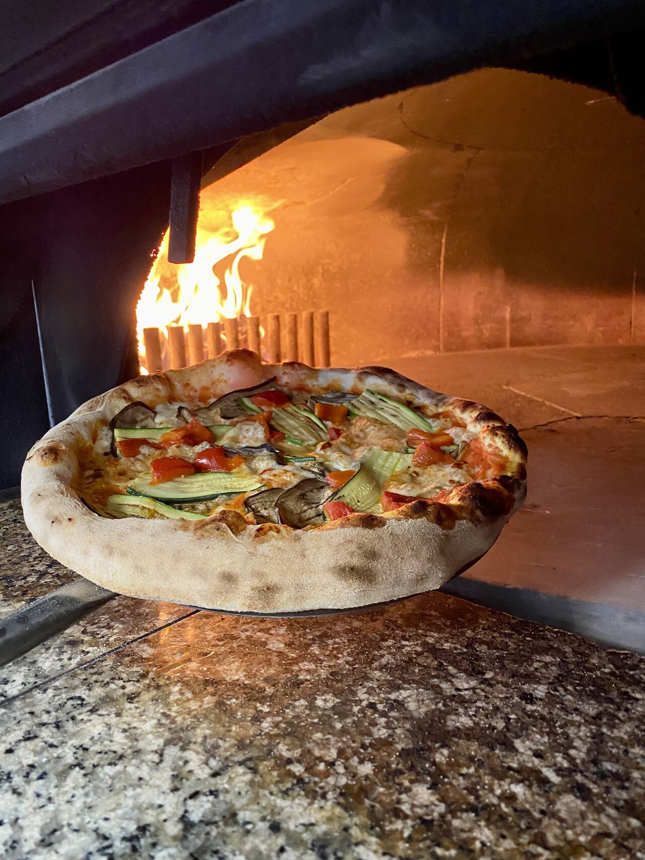 Pizzeria da Gian 2 - Marano Vicentino | Italian cuisine near me | Book now