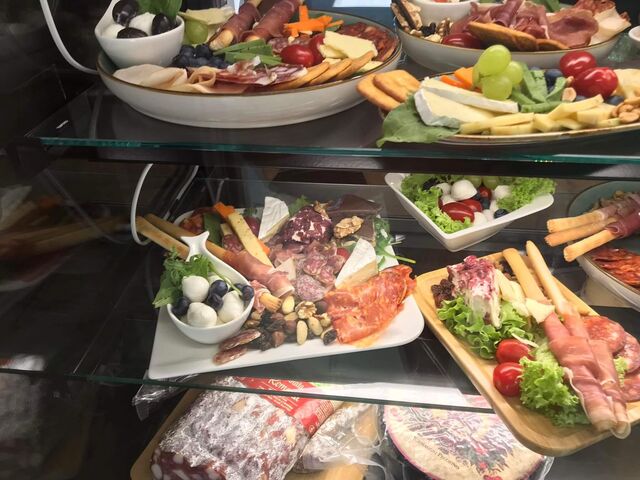 Rooster Pub - Štúrovo | Restaurant near me