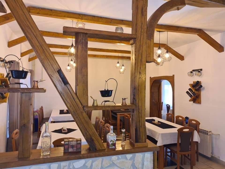 Restoran Bijeli Bagrem - Orahovica | Restaurant near me | Book now