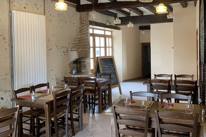 RESTAURANT LA FORGE - SAINT HILAIRE EN LIGNIERES | Française cuisine ...