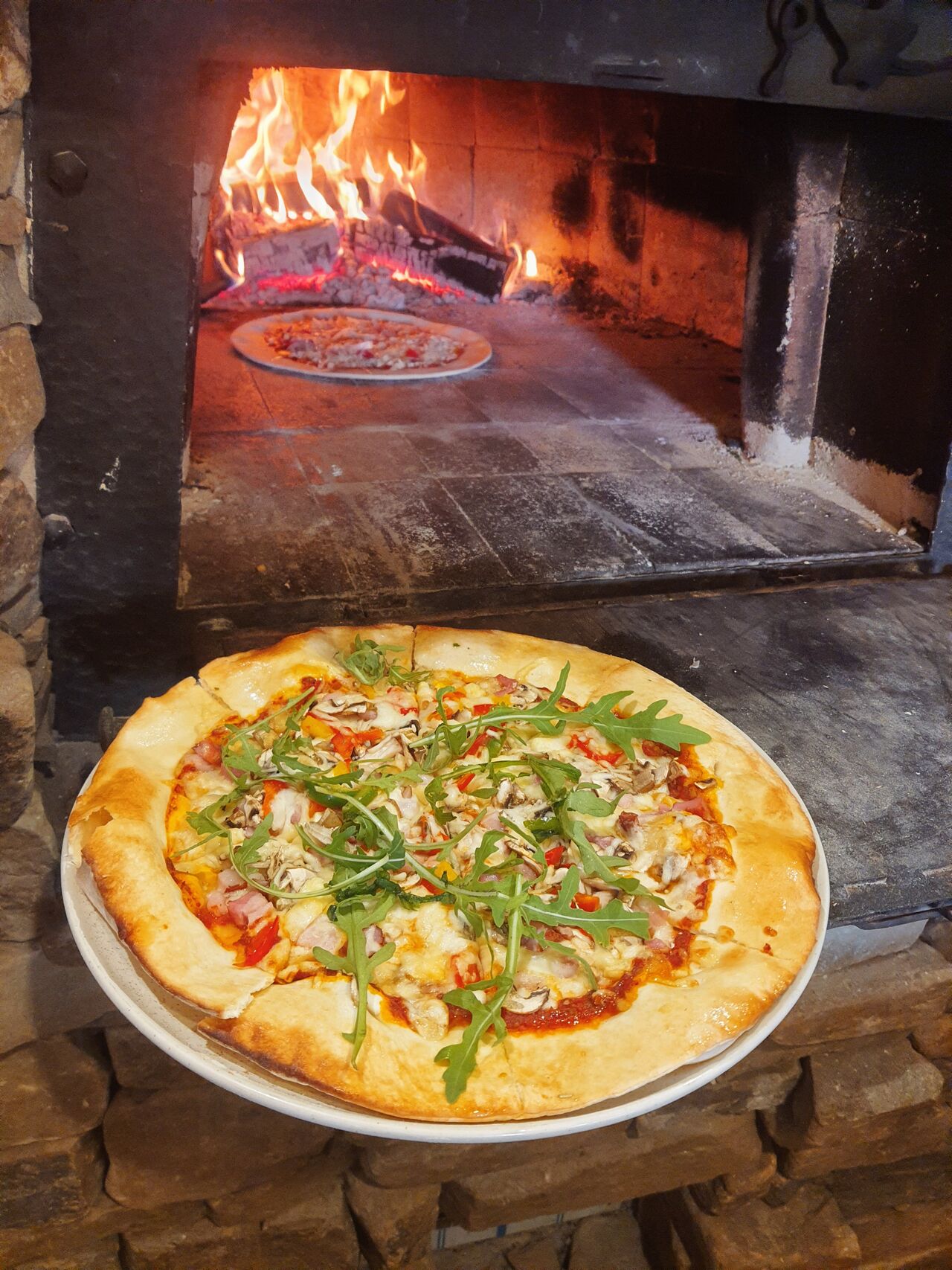 Gąsienicowo Kącina - Highlander Pizza - Kościelisko | Polish cuisine ...