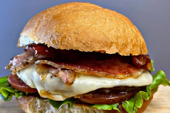 Poldo Burger Bar - Ancona | American cuisine near me | Book now