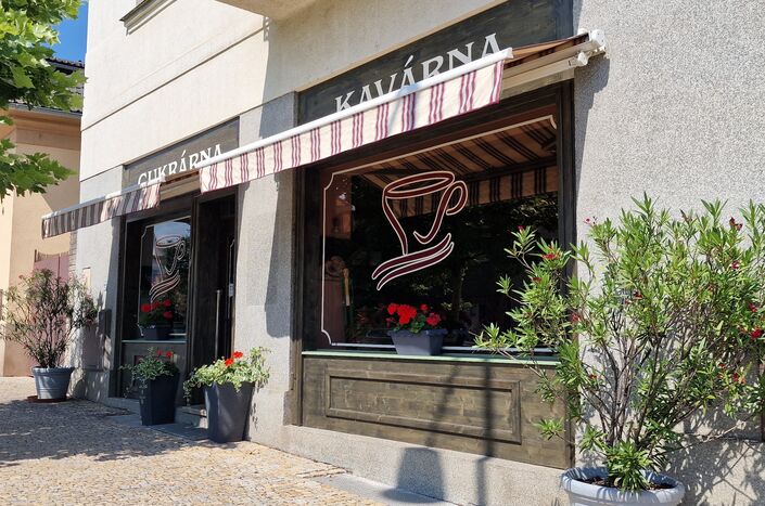 Kavárna Cukrárna - Úvaly | Café near me | Book now