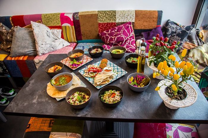 Humhum - Restauracja Poznań | Libańska, Kuchnia bliskowschodnia ...