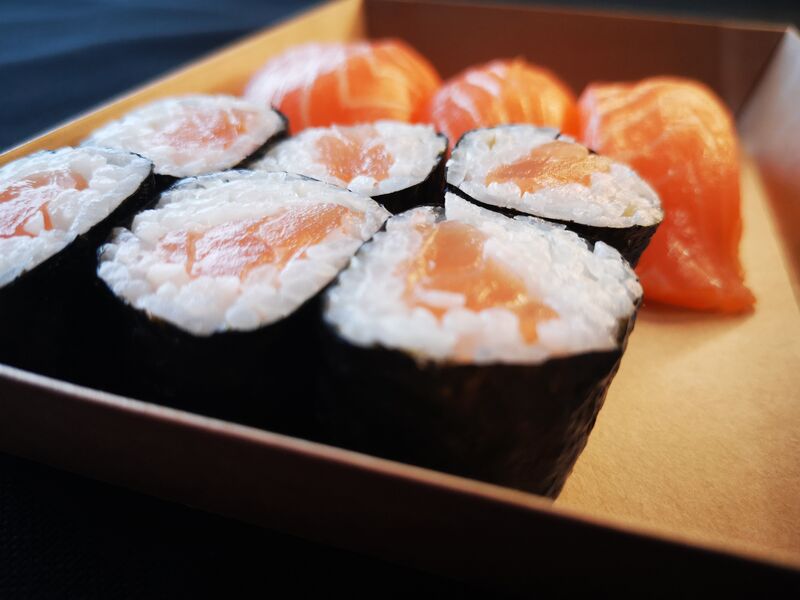 SUMESHI Sushi - Le Passage | Japanese cuisine near me | Book now