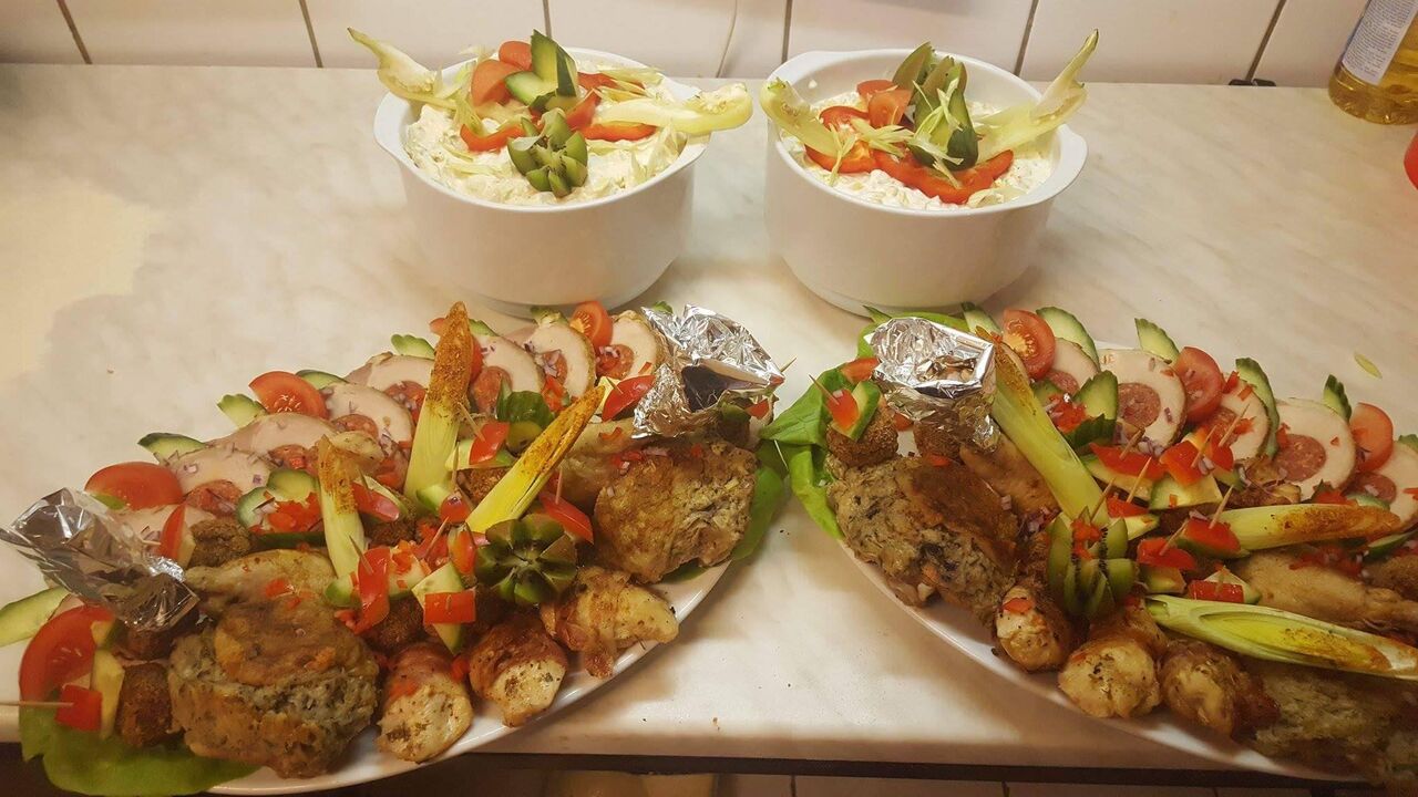 Váró Étterem és Panzió - Pacsa | Hungarian cuisine near me