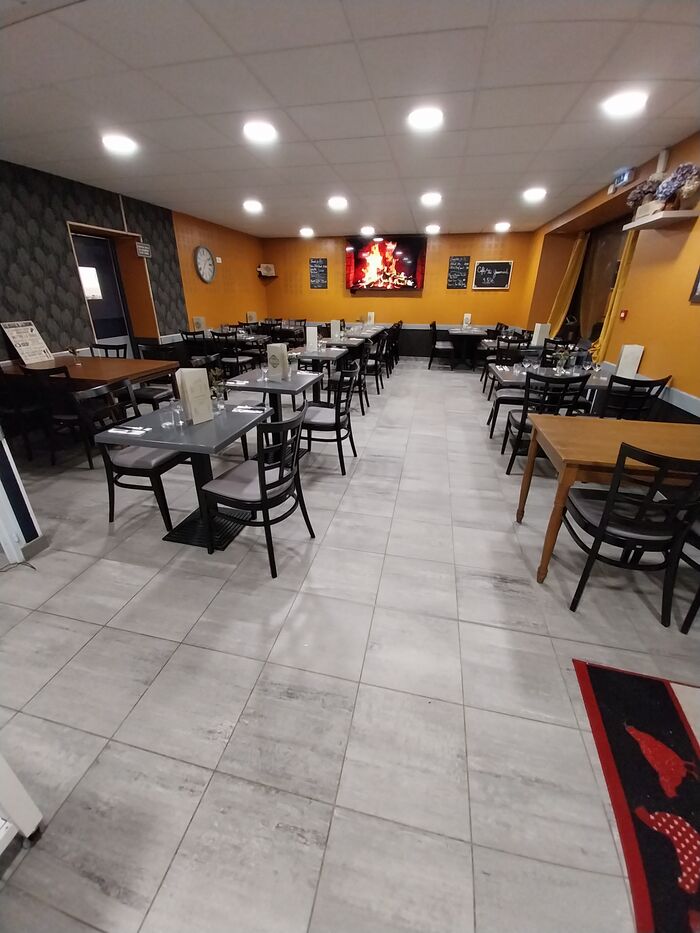 Le Café Nouya - Noyal-Sous-Bazouges | French cuisine near me | Book now